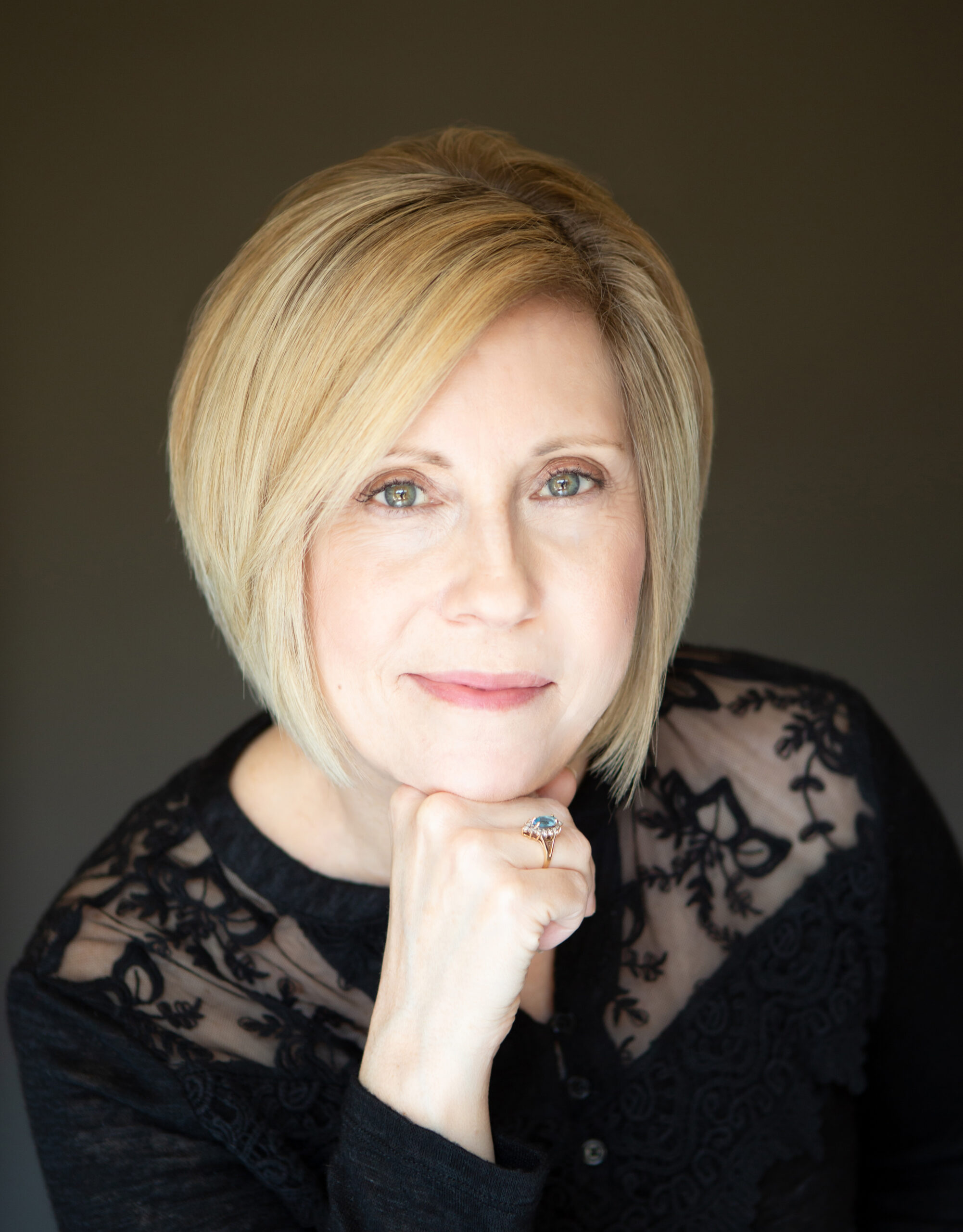 Lisa Deam: We Are All Pilgrims - Messy Jesus Business